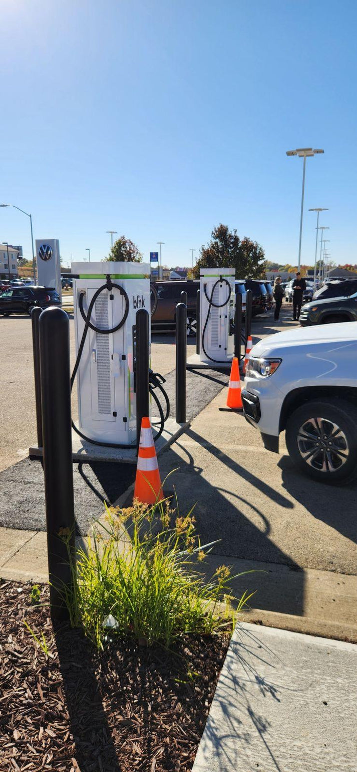 Blink 60kW-180kW Charging Station – Dual Port Level 3 Free Standing DC ...